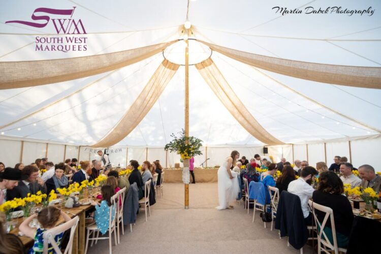 creating-perfect-seating-arrangements-in-your-wedding-marquee